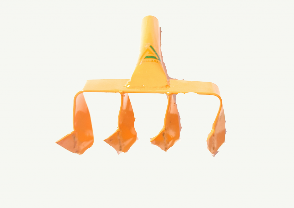 4 Teeth Rake without Handle – AnvitaAgros
